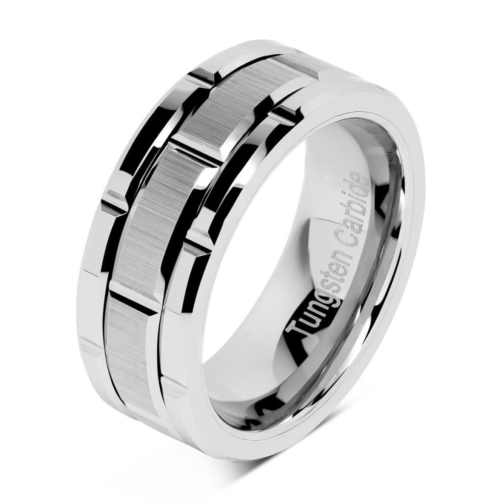 Anillos para hombres: Guía para usarlos (y lucir increíble para ellas)